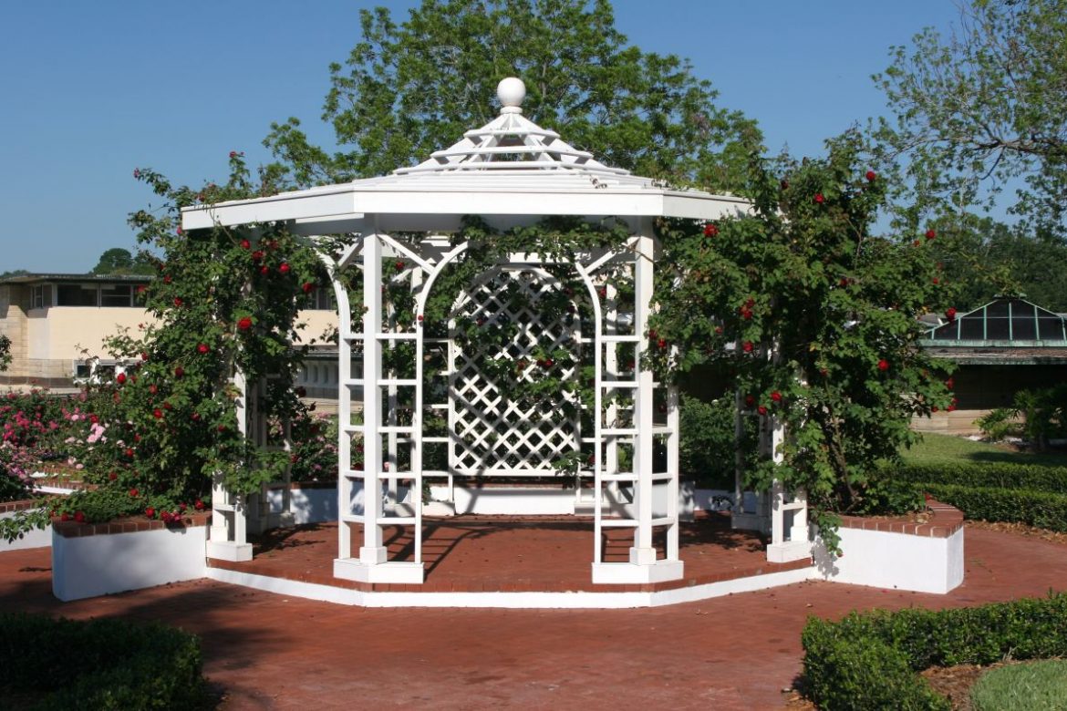 10 Best Gazebo Designs for Every Type of Garden | CitizenSide