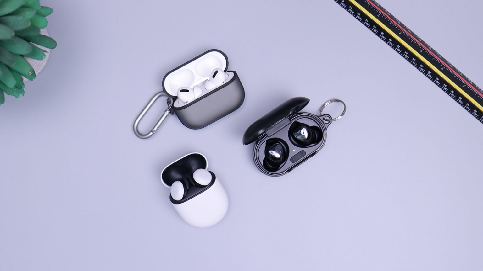Earbud Connection: Plugging In Earphones on iPhone 12 | CitizenSide