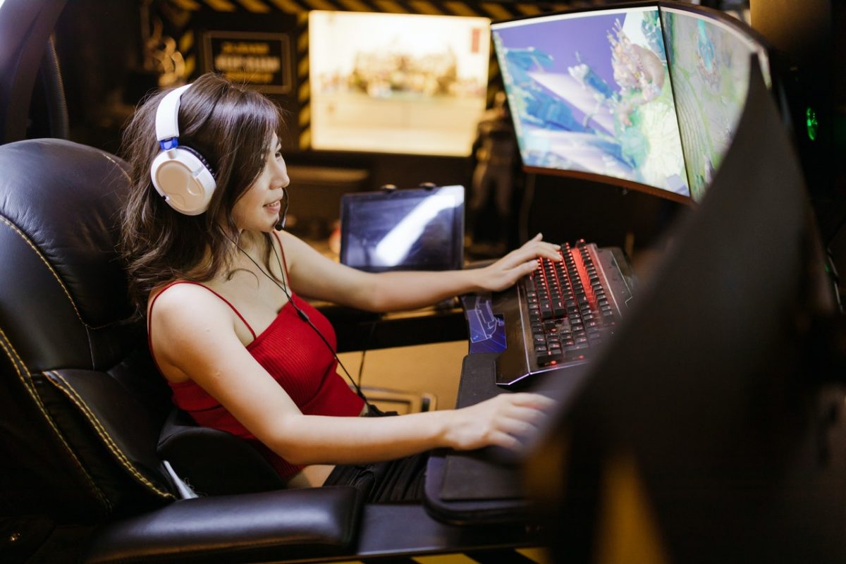 What Is A Gamer Girl Why You Shouldn t Underestimate Gamer Girls What Is A Gamer Girl Why You Shouldn t Underestimate Gamer Girls