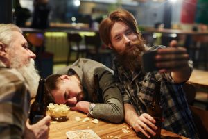 The Ultimate Guide on Do's and Don'ts of Bar Hopping | CitizenSide