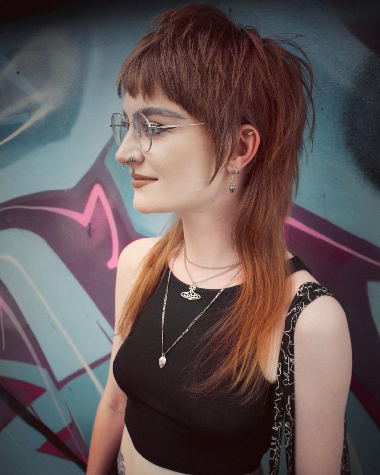 7 Trendiest Female Mullet Styles Of All Time | CitizenSide