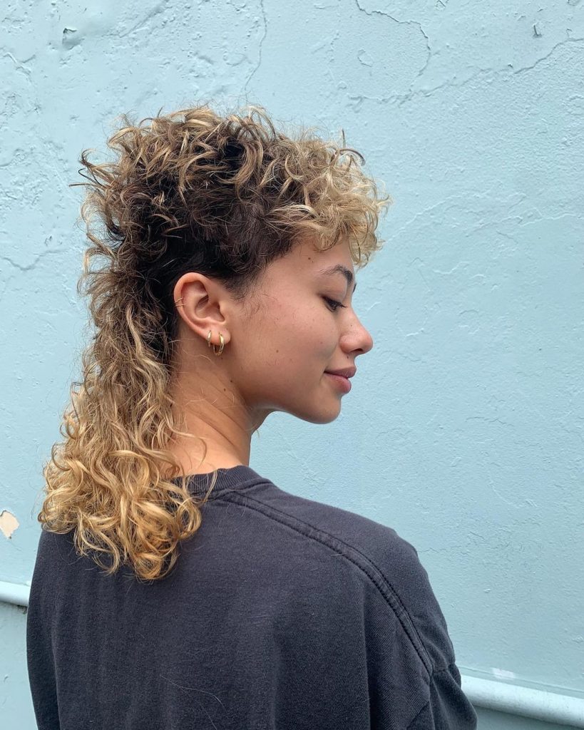 7 Trendiest Female Mullet Styles Of All Time | CitizenSide